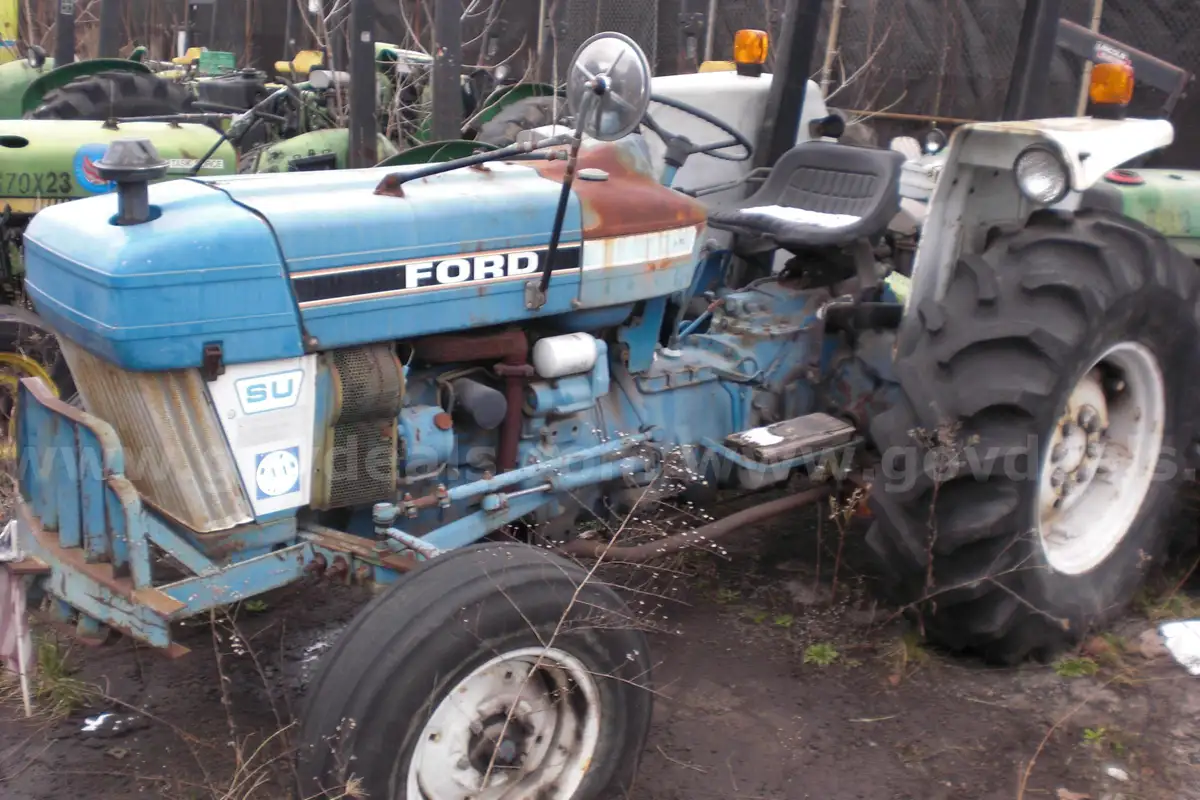 1985 Ford Tractor | AllSurplus