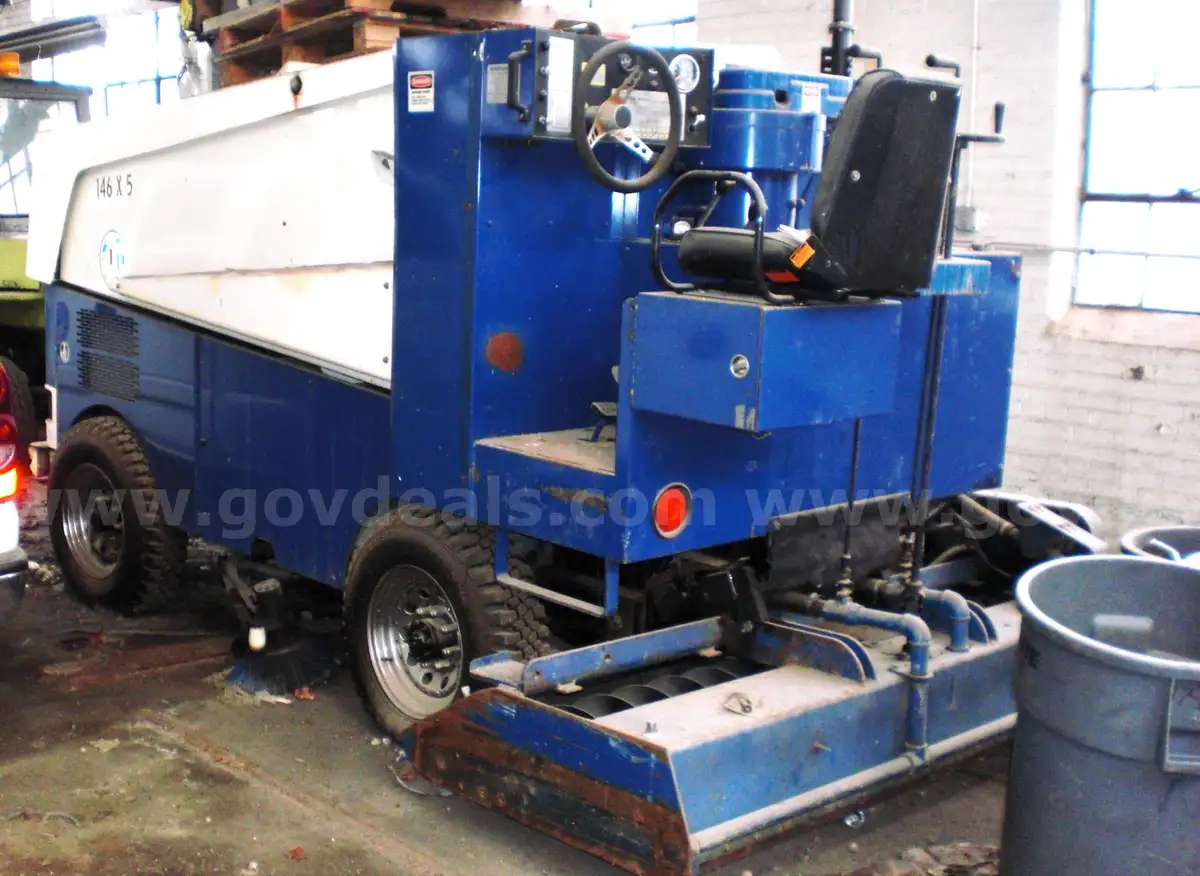 1990 Zamboni 500 ICE Resurfacer | GovDeals