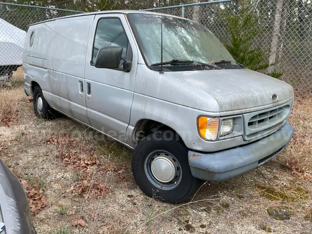 2000 Ford Econoline Van | GovDeals