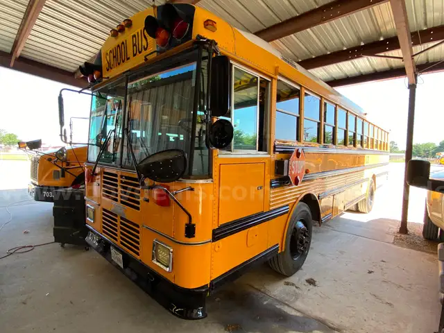 2000 Thomas School Bus | GovDeals