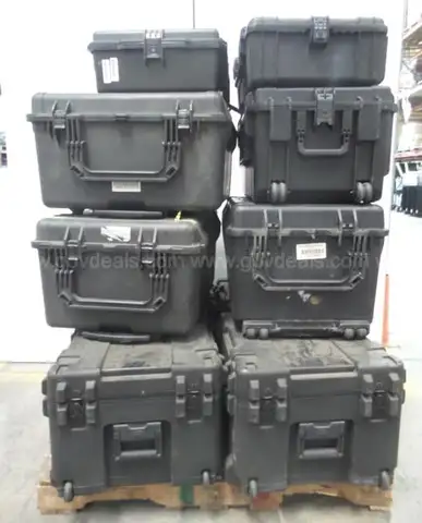 Lot of 10 PELICAN/CASECRUZER Military Shipping/Storage containers ...