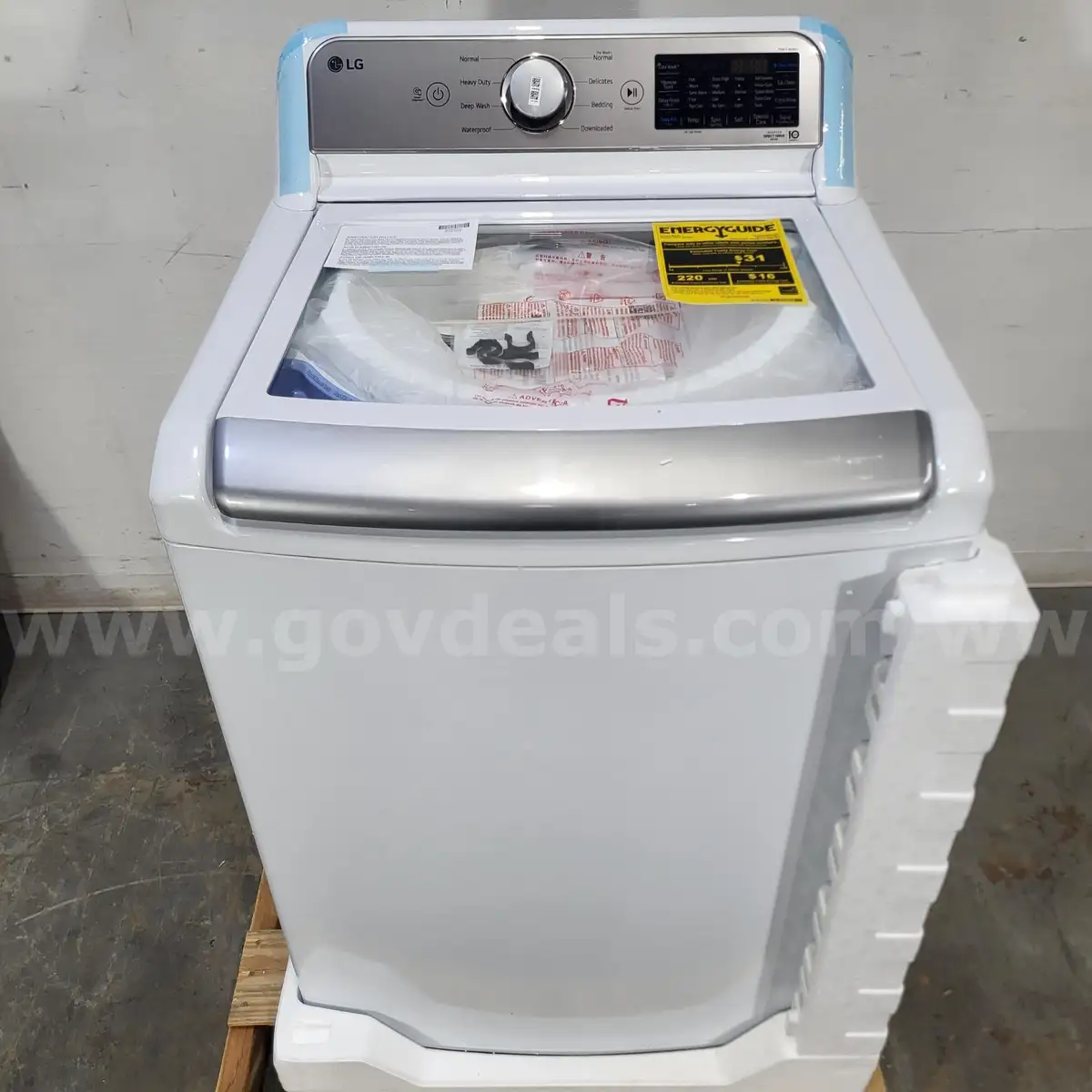 "NEW" LG WASHING MACHINE model: WT7405CW | AllSurplus
