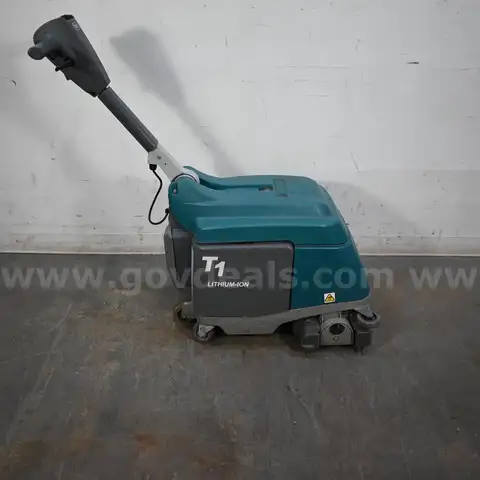 TENNANT Floor Scrubber | AllSurplus