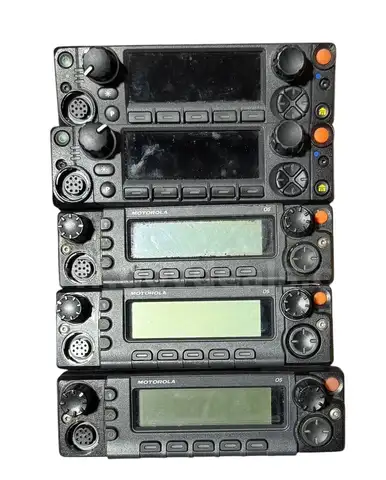 Lot of Five (5) Motorola APX 6500 Radios/Control Head (Box 22) | AllSurplus