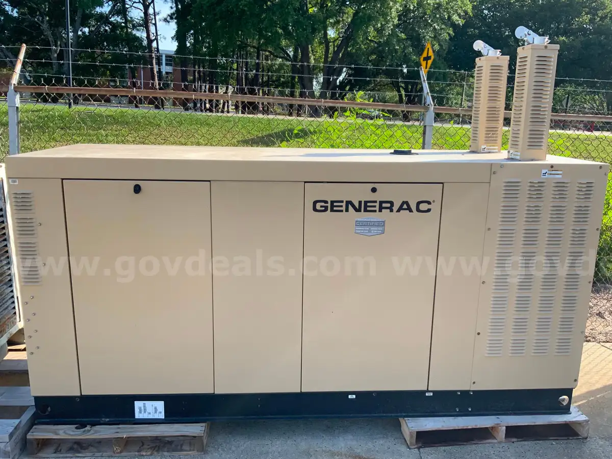 GENERAC KOHLER. GENERATOR GASOLINE POWER LOAD CAPACITY : 80 KW SPLIT ...