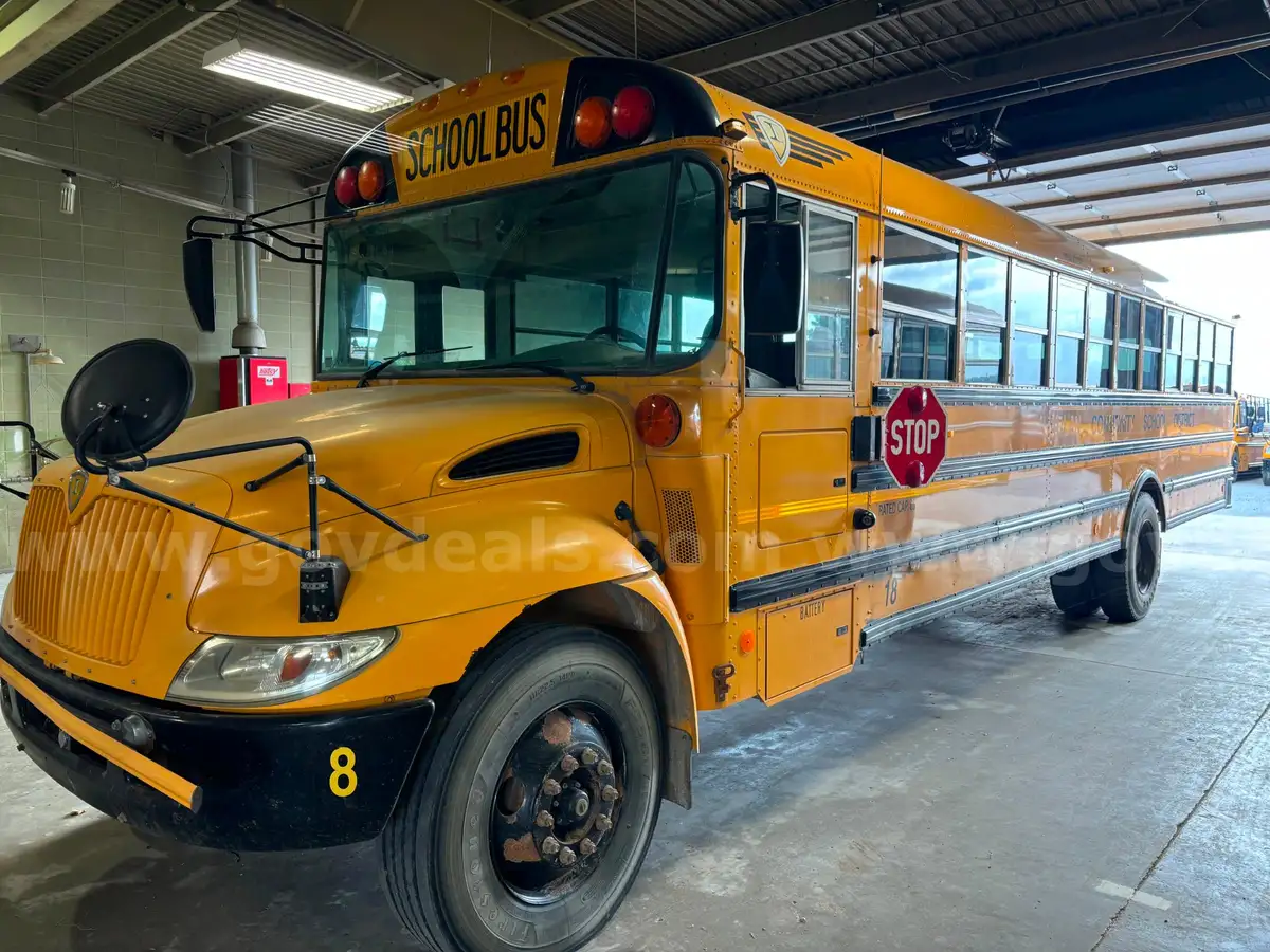 2006 International 3000 | AllSurplus