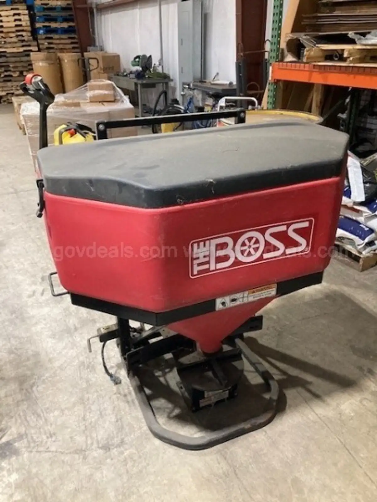 Boss Smart Hitch 1100 Salt Spreader | GovDeals