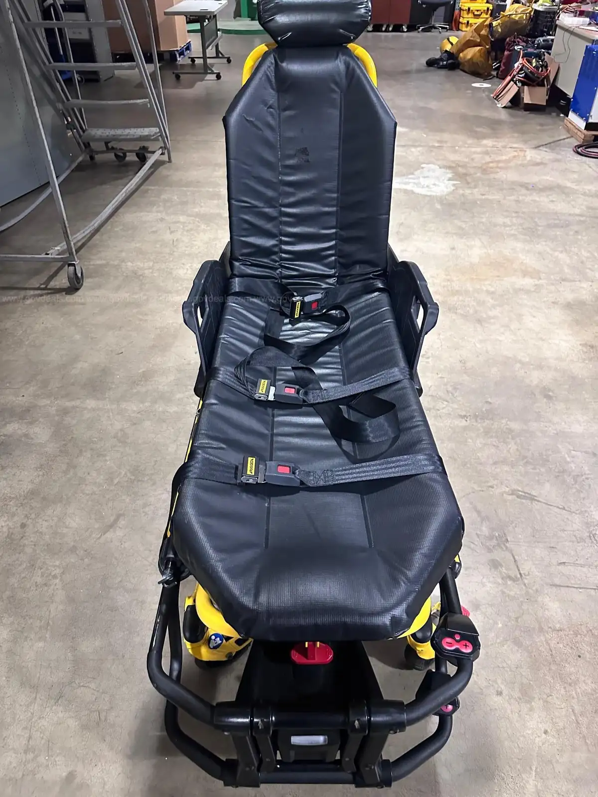 Stryker 6500 Power Pro XT Cot | AllSurplus