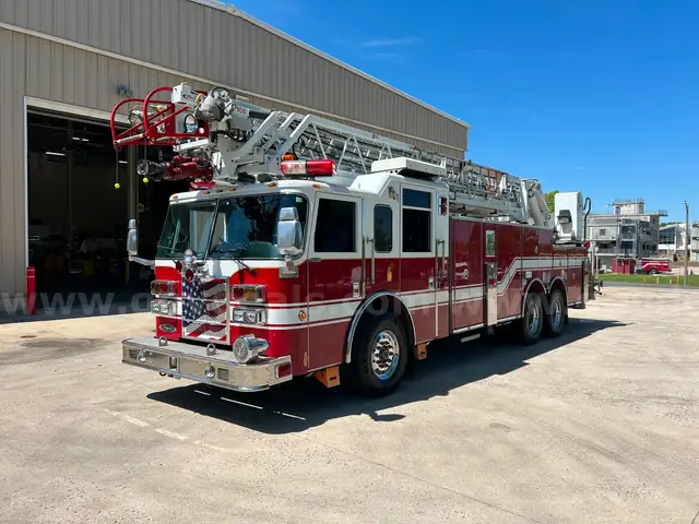 2003 Pierce Dash 105' Aerial Ladder Truck | GovDeals