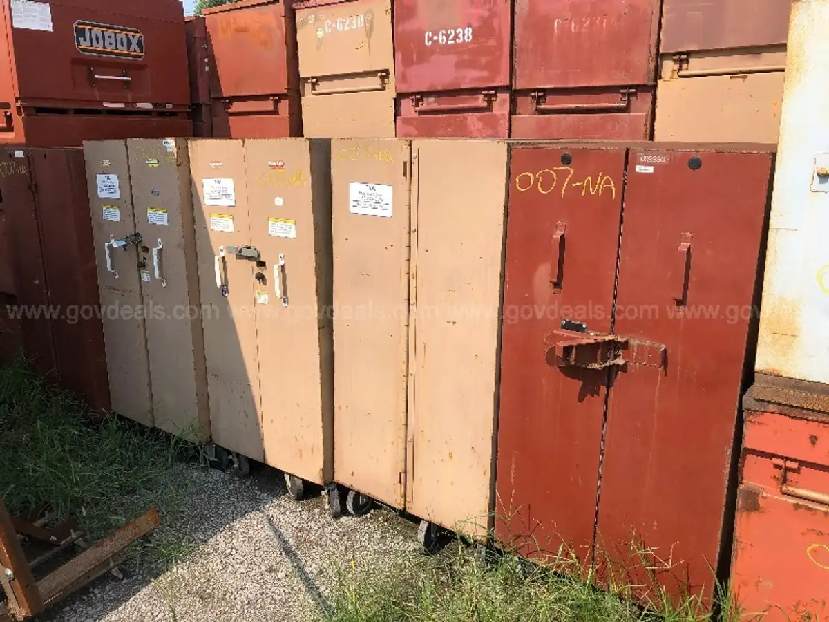 Large lot of Gang boxes, Rolling locker style, Tool boxes, Cabinets ...