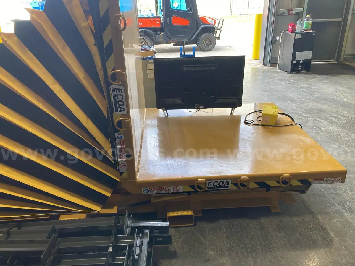 Presto Lifts HUE-Series Upender | GovDeals