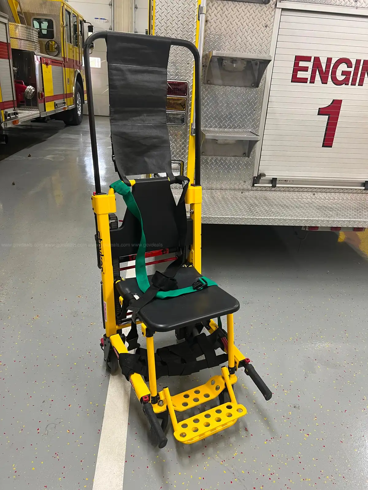 Stryker Stair-Pro stair chair | GovDeals