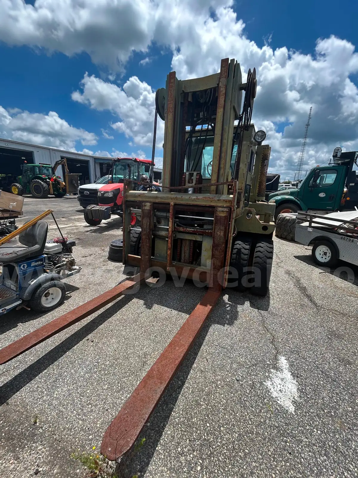Wiggins Forklift | AllSurplus