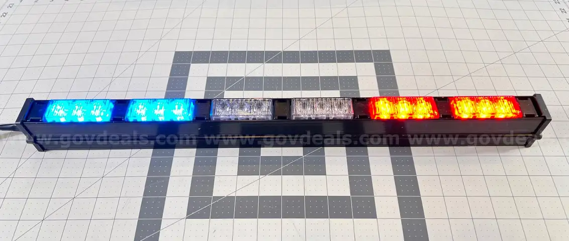 WHELEN 6 LIGHT DOMINATOR TIR3 SUPER-LED LIGHTBAR (NEW OUT OF BOX) - CAN ...
