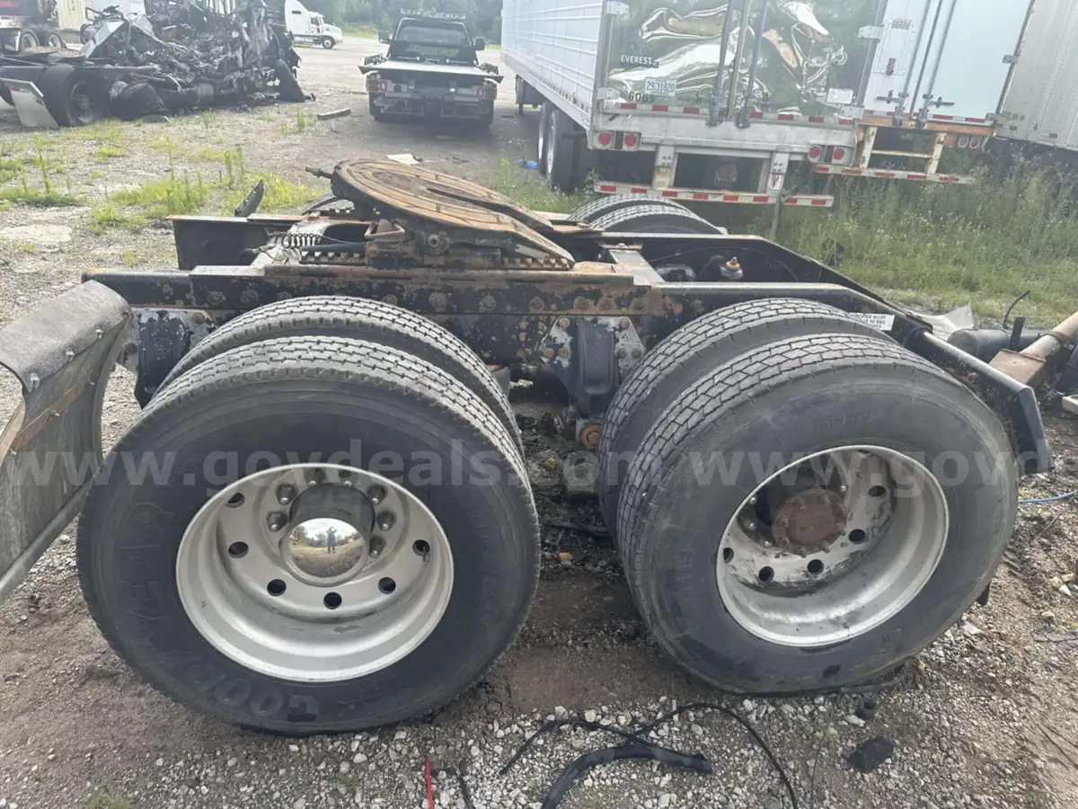 PETERBILT AIR LEAF RIDE CUTOFF - TRUCK TRACTOR TRAILER - CAN SHIP ...