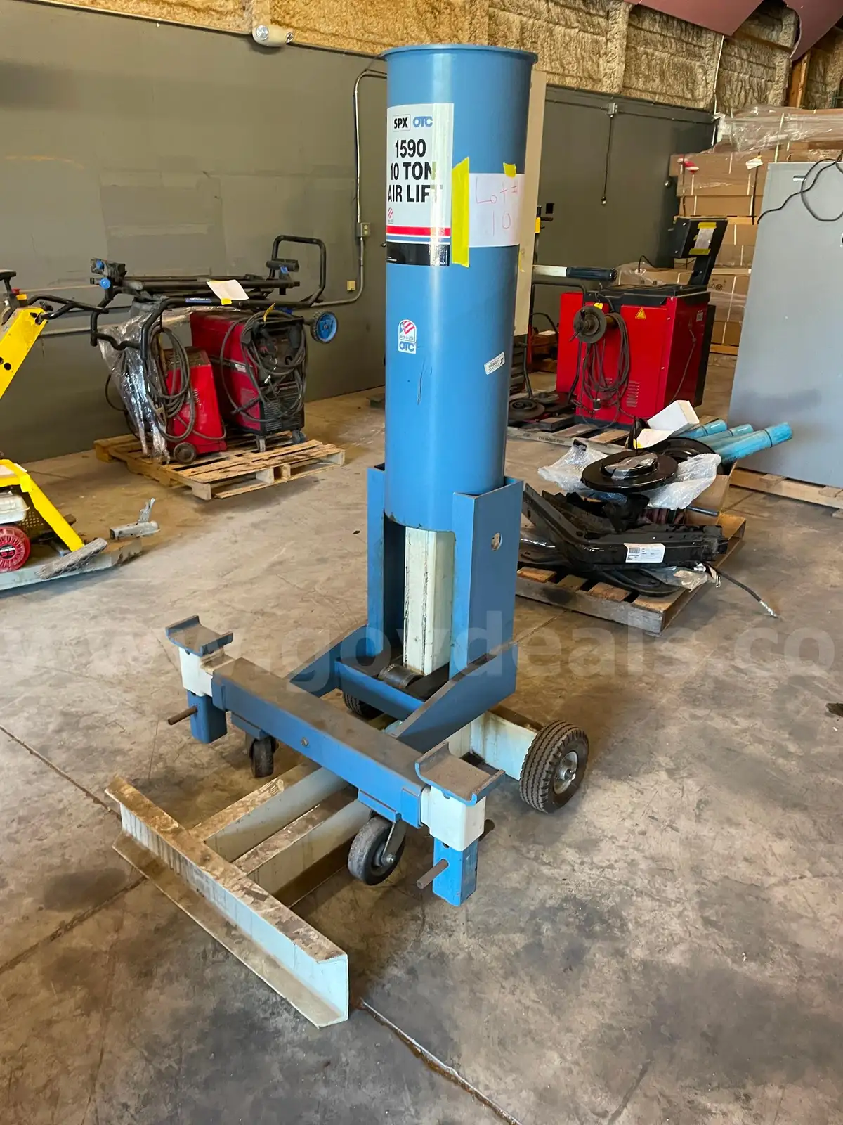 OTC 10-Ton Air Lift Jack, Model 1590 | AllSurplus