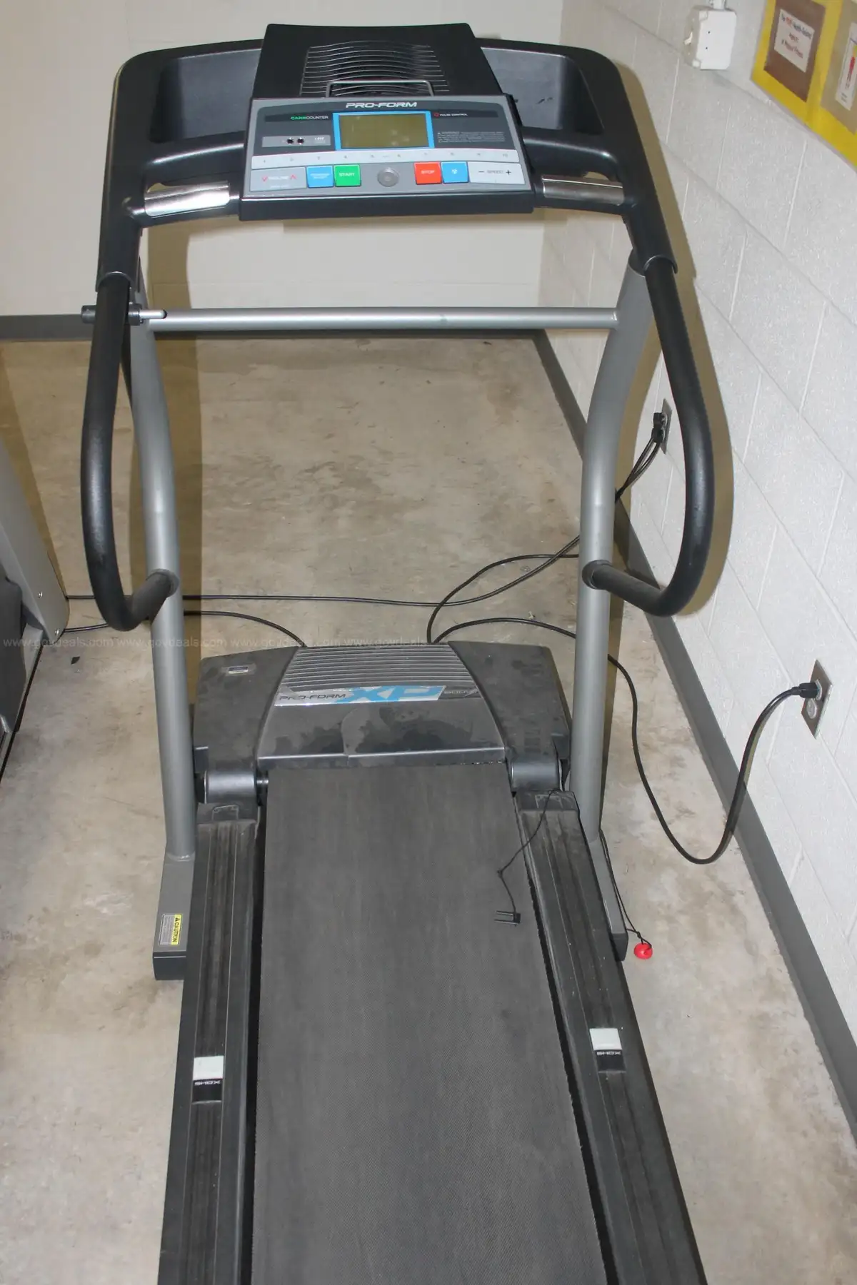 Treadmill - Proform XP | AllSurplus