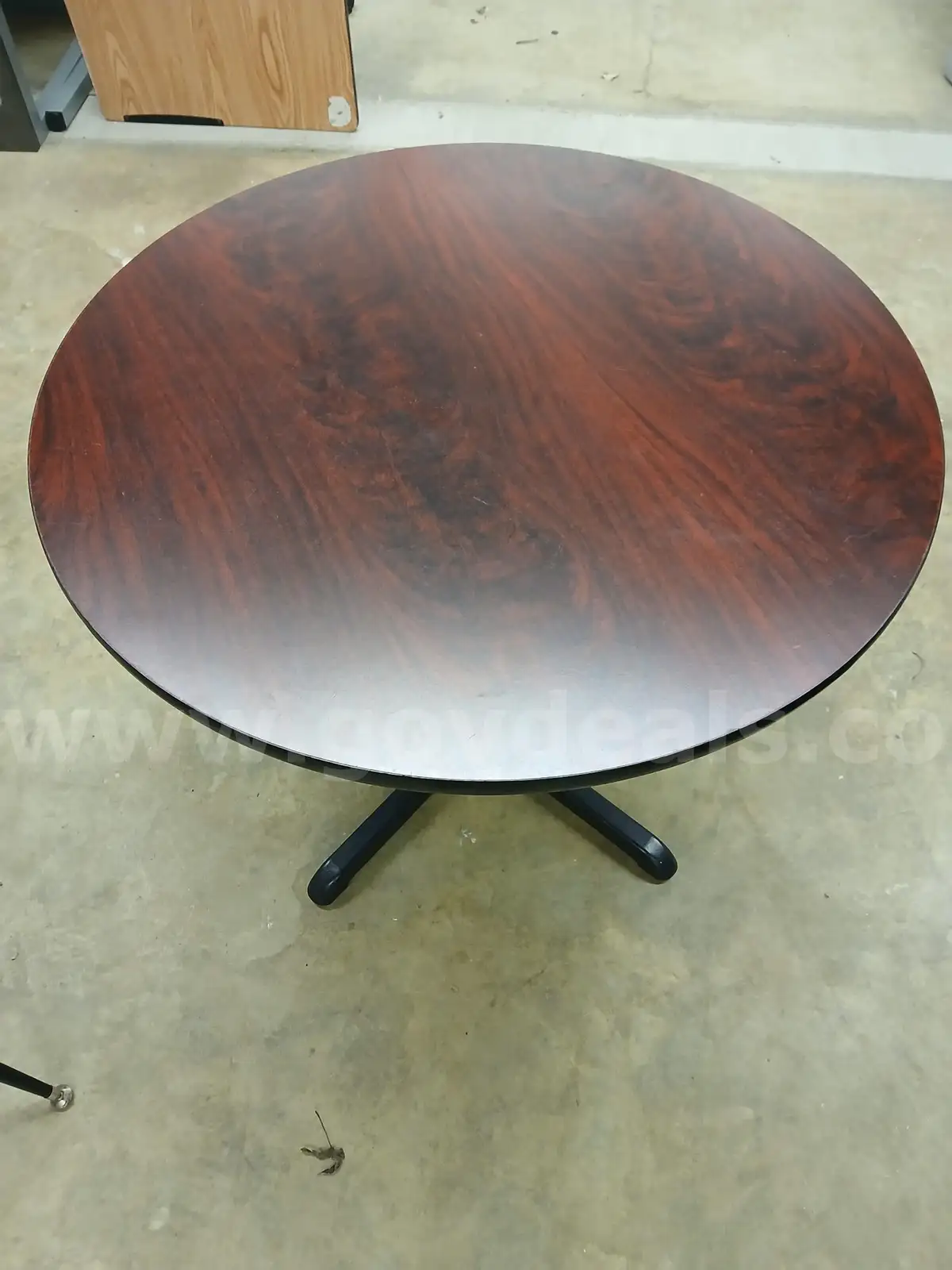 3 foot round table | AllSurplus