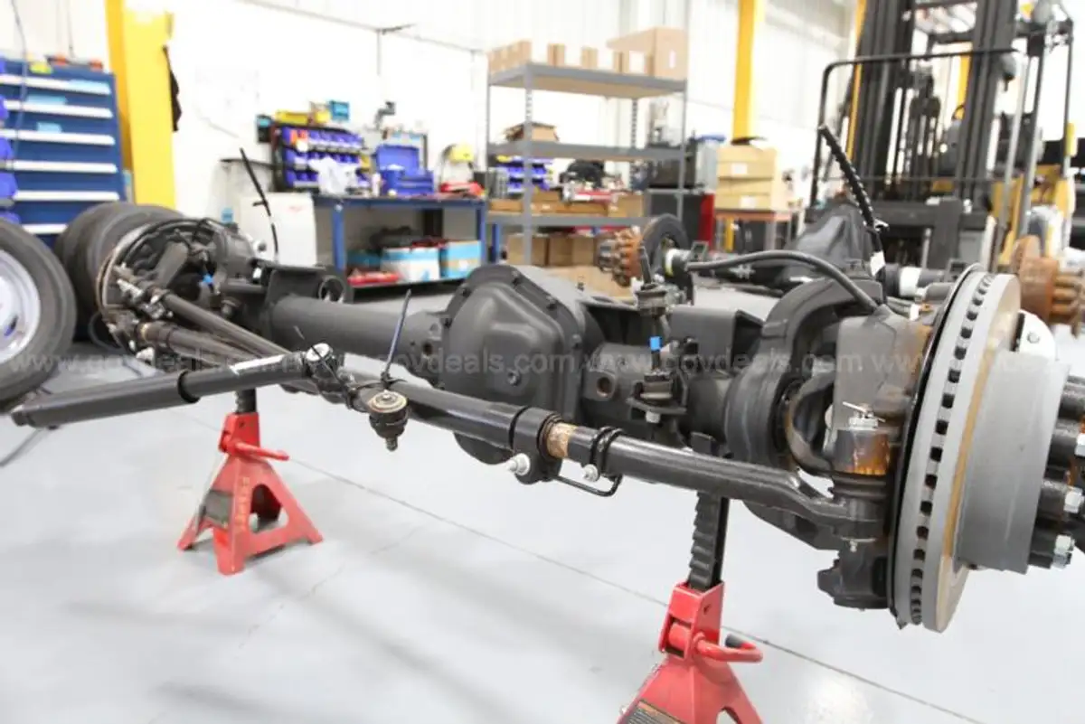 2021-2022 Ford F-550 4x4 Front axle assembly - New take-off assembly ...
