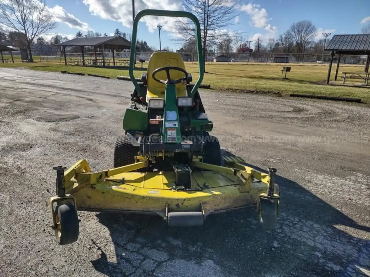 John Deere F1145 Front Deck Zero Turn MOWER/Tractor SEE VIDEO!!! | AllSurplus