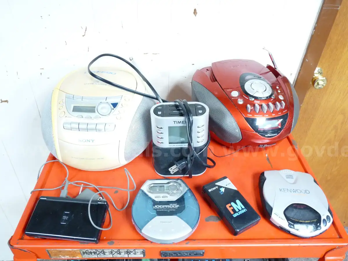 15 pc mixed electronics | AllSurplus