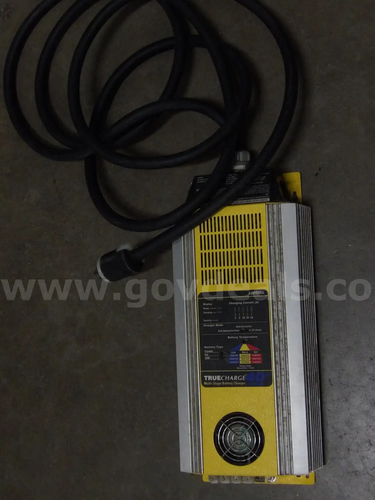 Xantrex Truecharge 40+ AMP Multi-Stage Industrial Electronic Battery ...