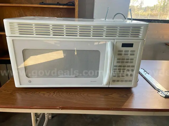 GE SPACE SAVER MICROWAVE | GovDeals