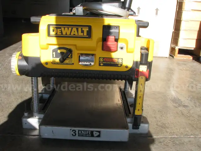 DeWalt Planer | GovDeals
