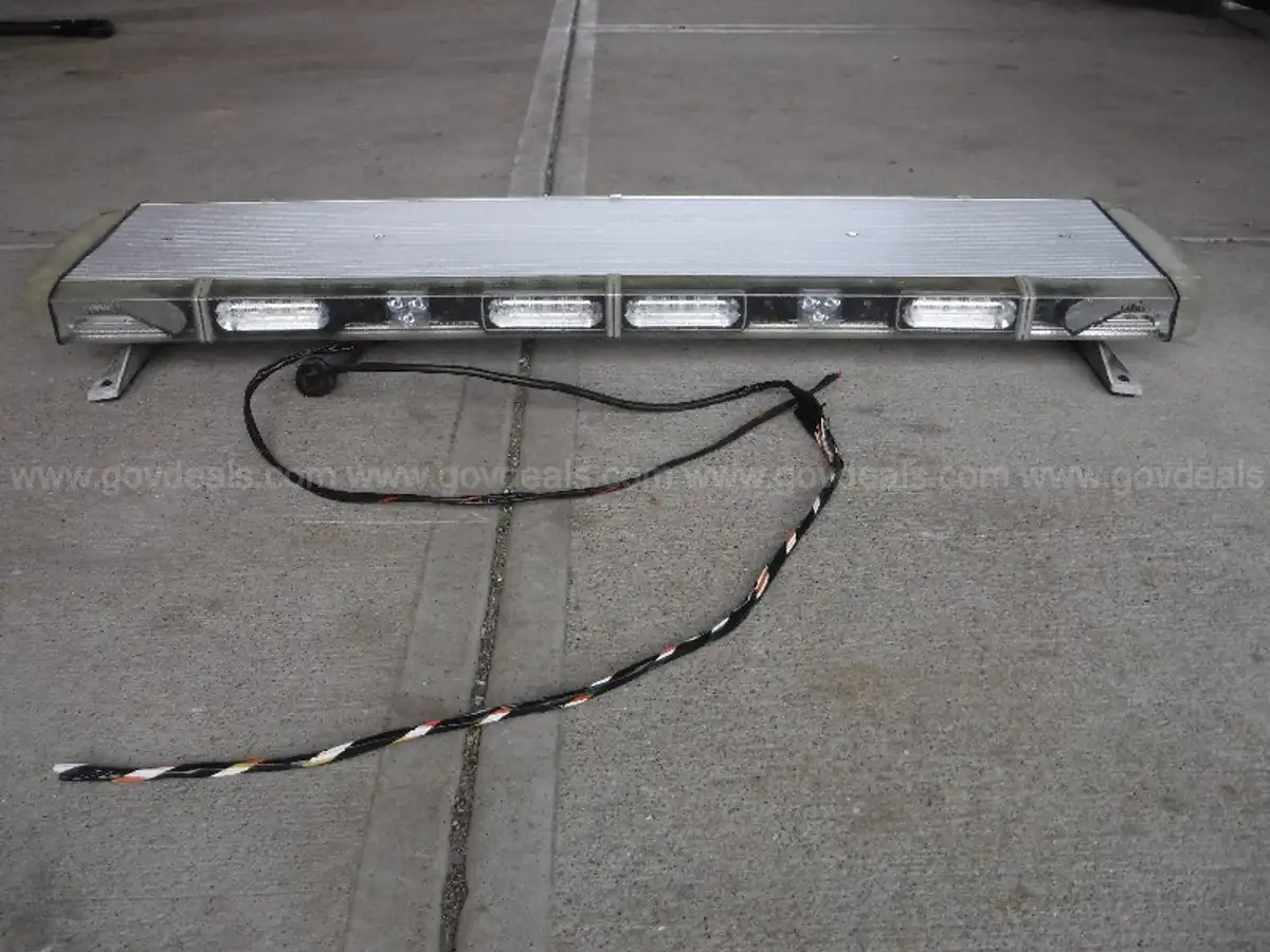 Whelen Liberty Lightbar | GovDeals