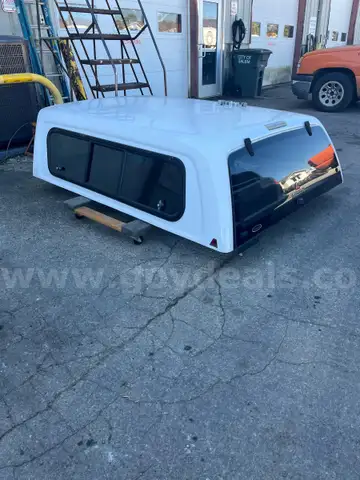 Leer Camper Shell | GovDeals