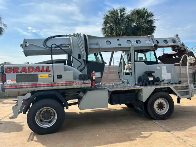 2005 GRADALL | AllSurplus