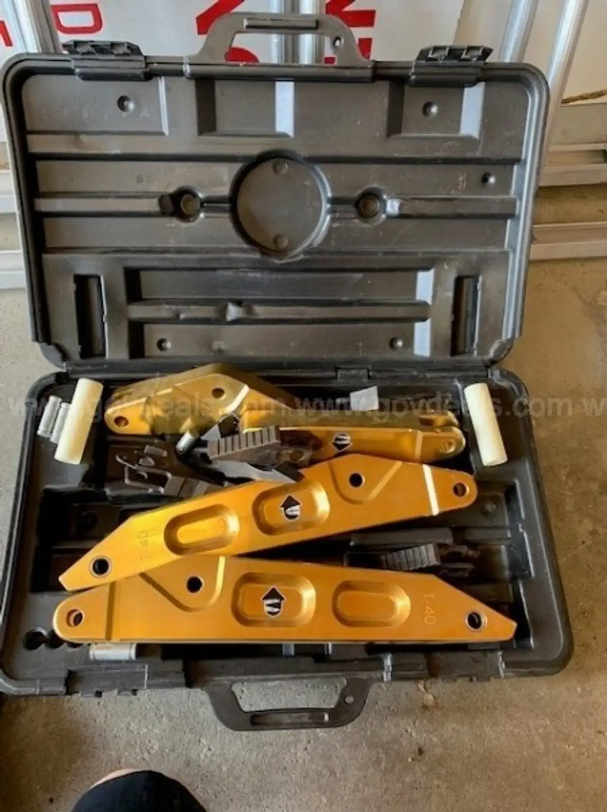 Hurst Spreader Arms & Tip Kits | AllSurplus