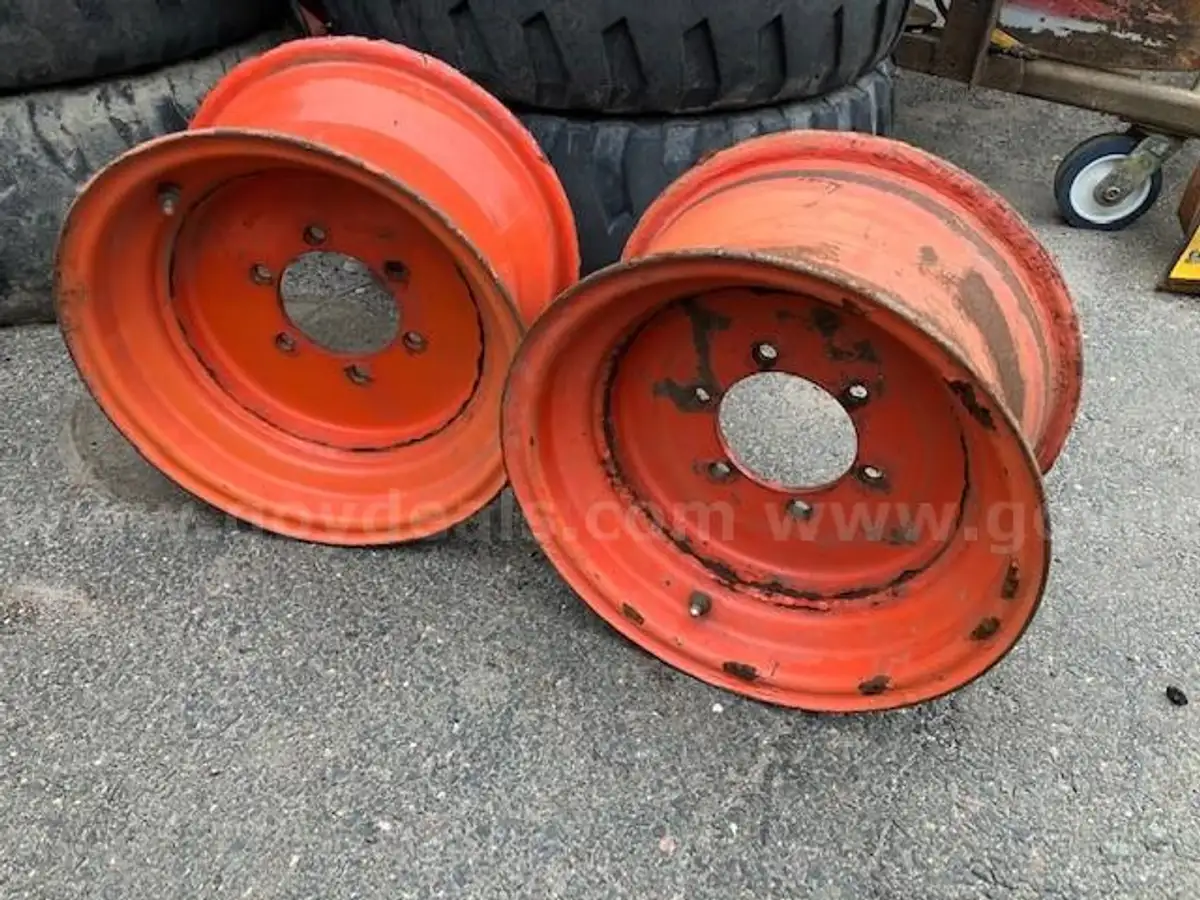 Bobcat Toolcat Rims | AllSurplus