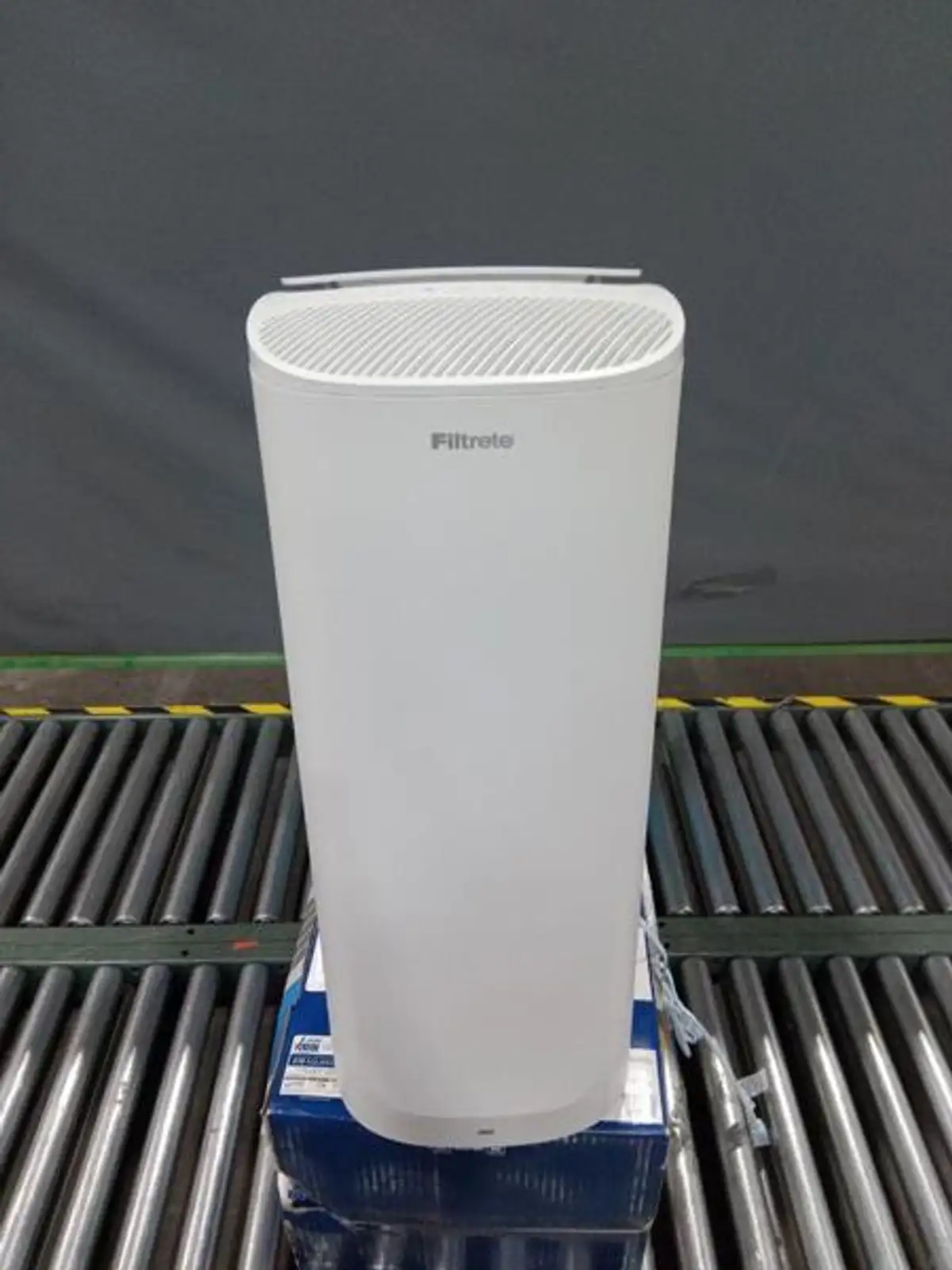 Filtrete Room Air Purifier 4-Speed White True HEPA Air Purifier (Covers ...