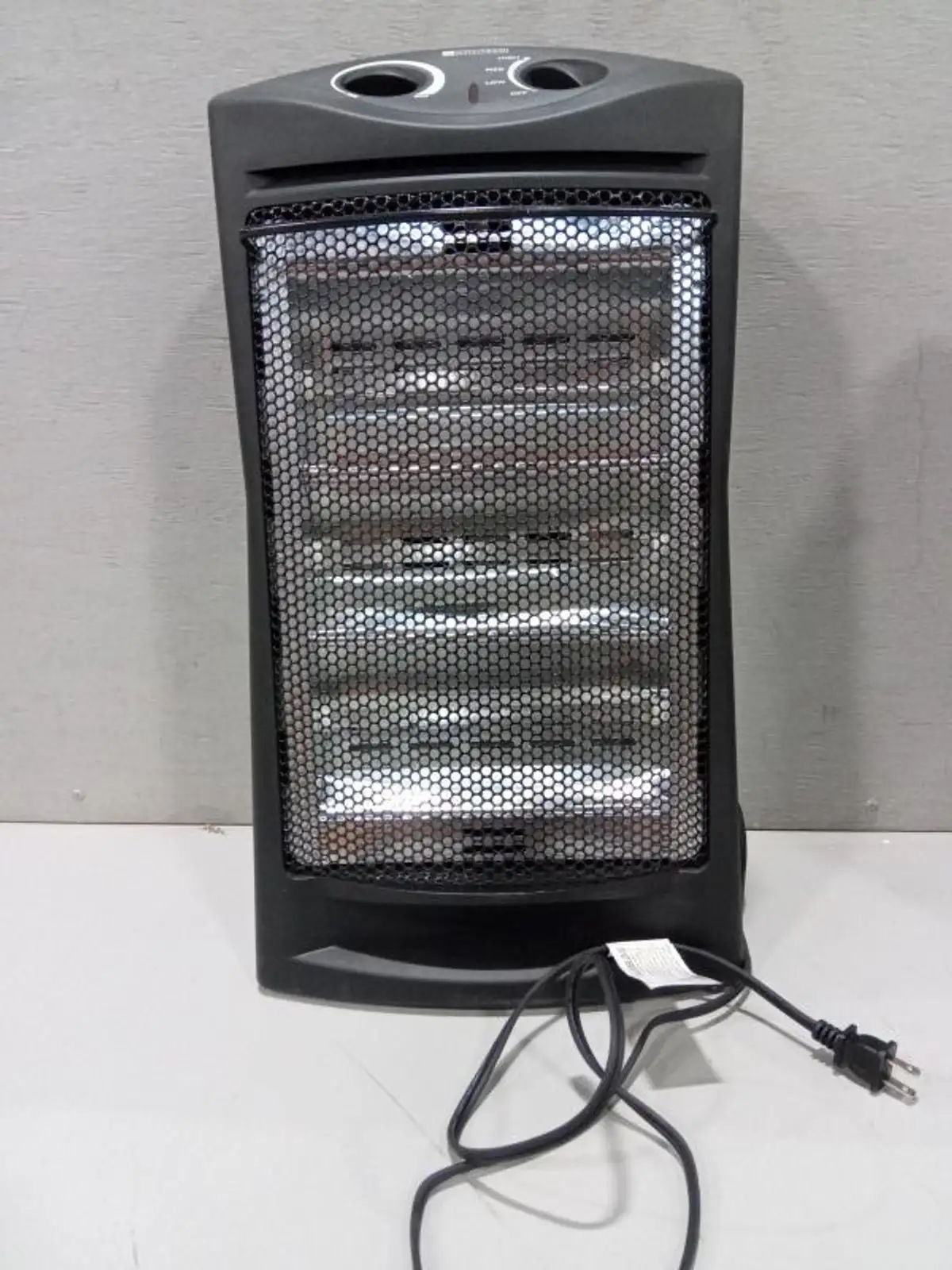 Utilitech Up to 1500-Watt Infrared Quartz Tower Indoor Electric Space ...