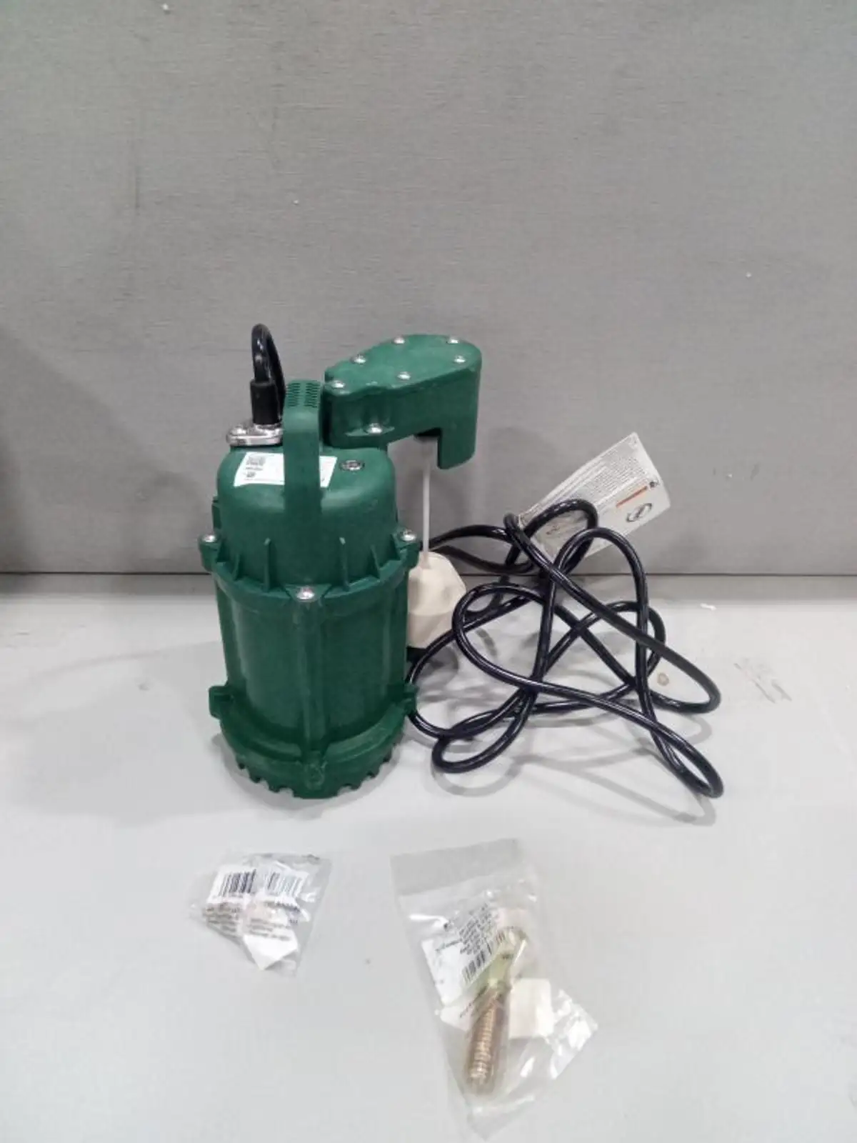 Zoeller 1/3-HP 115-Volt Cast Iron Submersible Sump Pump | AllSurplus | Pittston