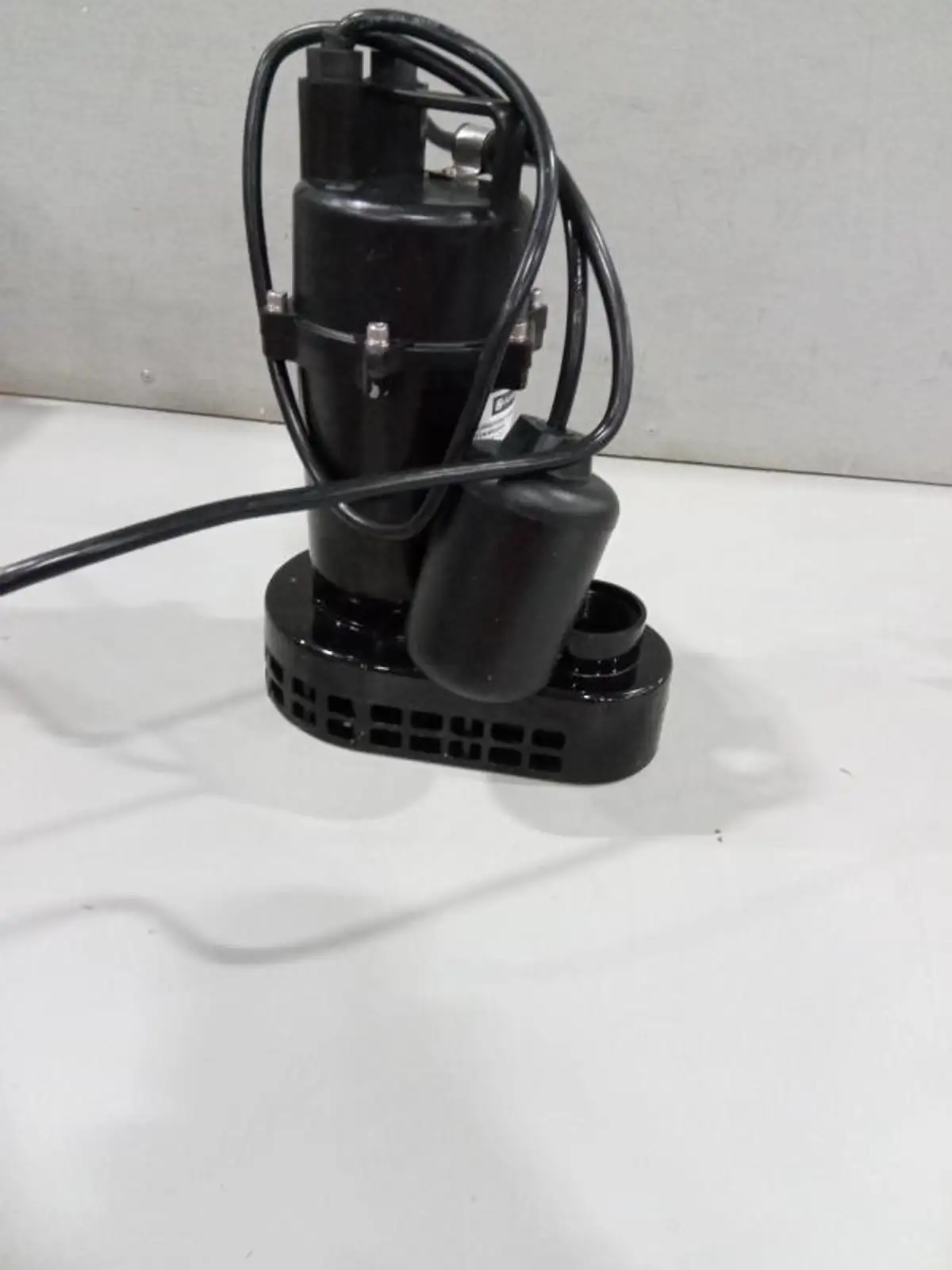 LOT OF 3 ULITECH 1|2 Horse Power Cast Aluminum Submersible Sump Pump -SOLD AS IS | AllSurplus ...