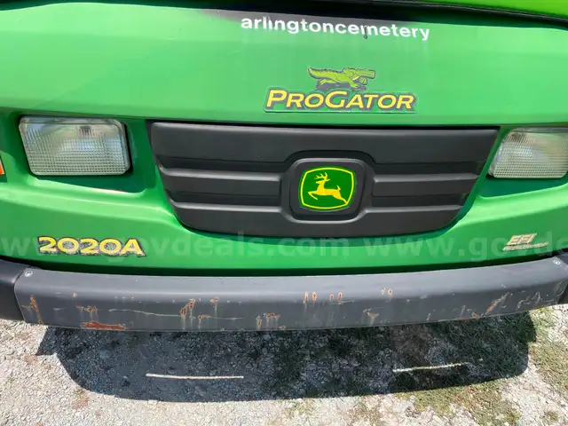 John Deere PRO Gator | AllSurplus