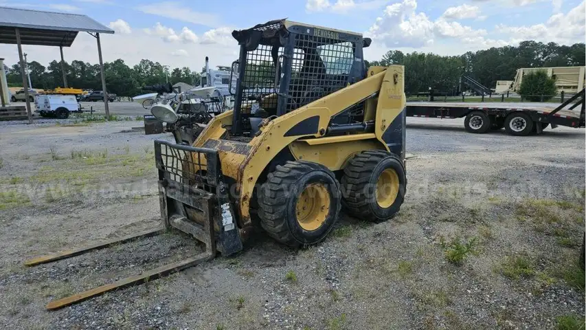 2007 Caterpillar 236B Skid Steer Loader | AllSurplus
