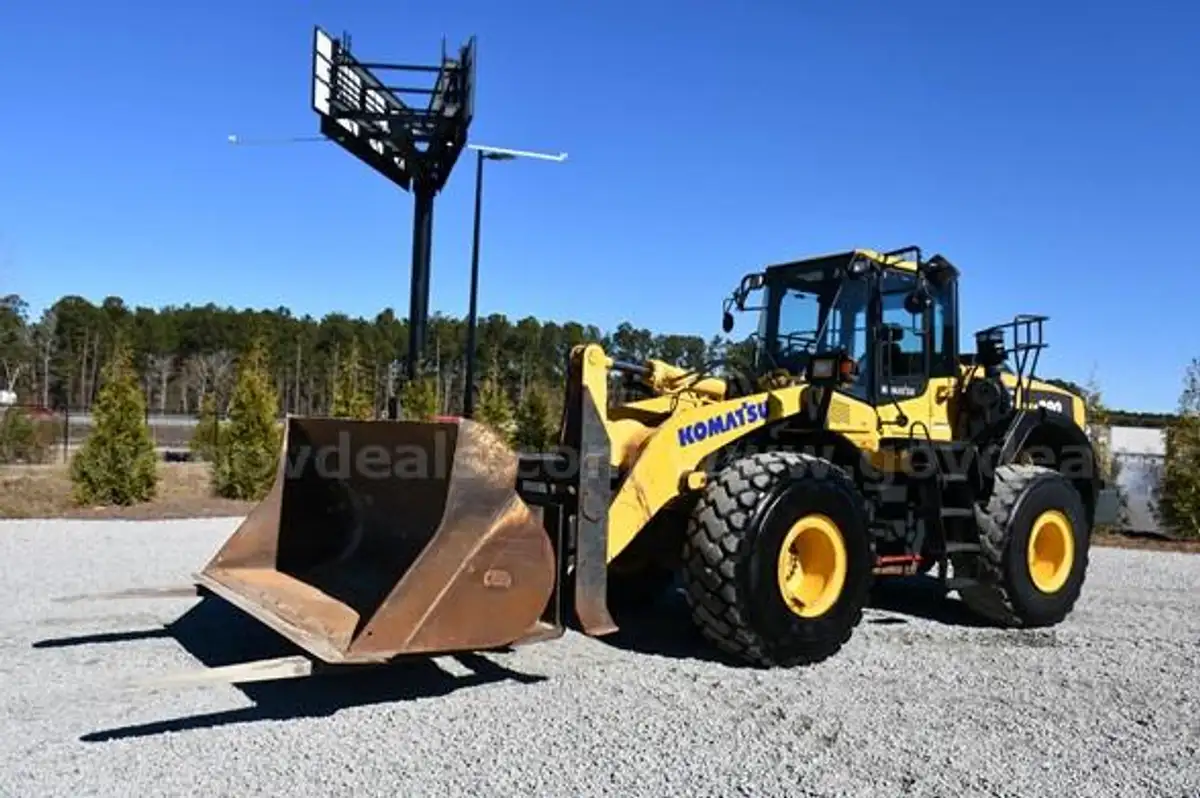 2017 Komatsu WA380-8 Wheel Loader | AllSurplus