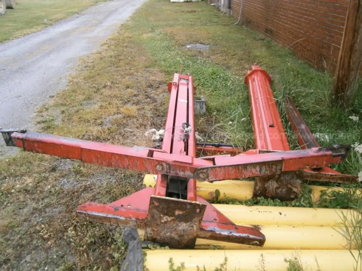 Snap On 2 Post Vehicle Lift | AllSurplus