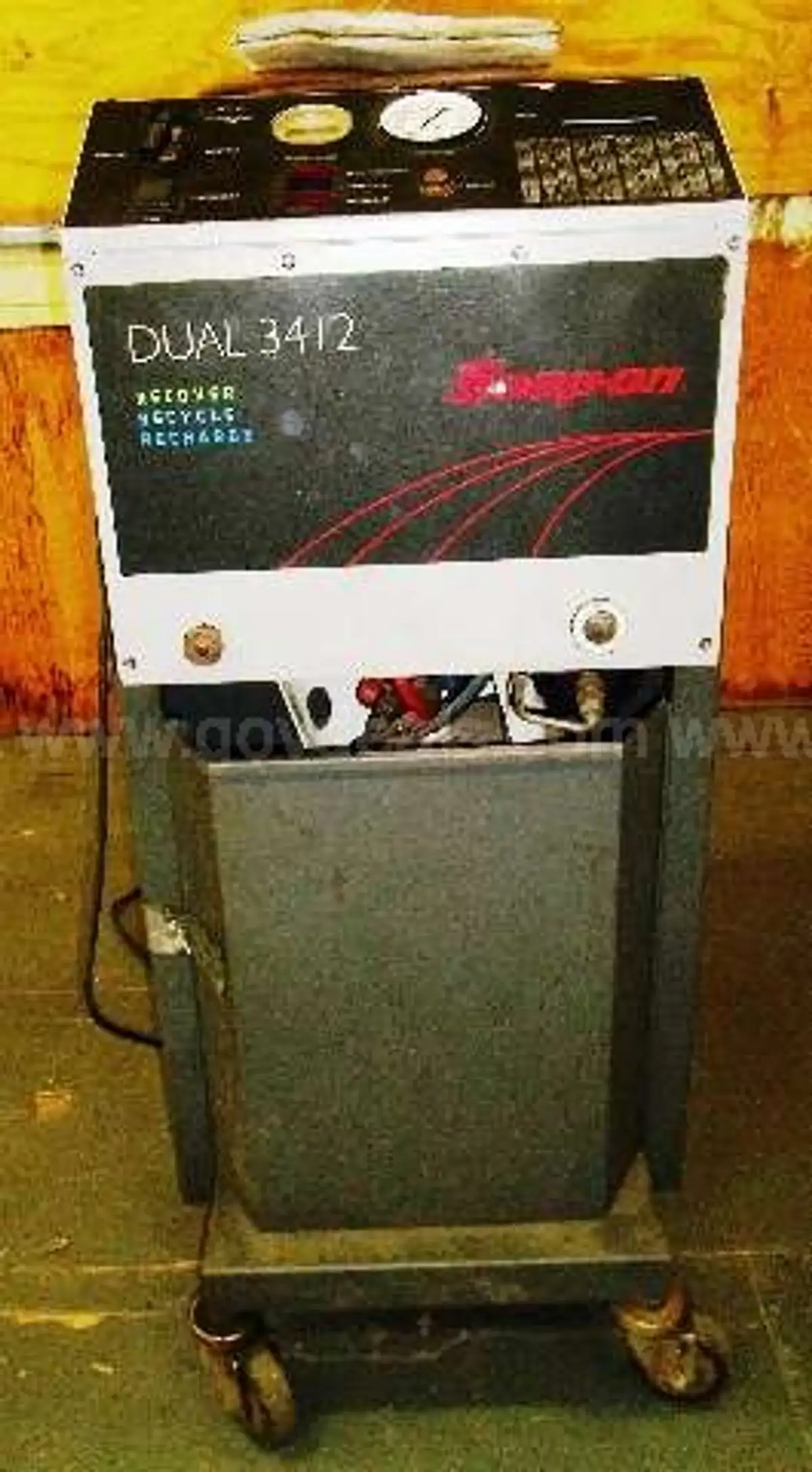 SNAP-ON DUAL 3412 RECOVER RECYLE RECHARGE AC UNIT | GovDeals