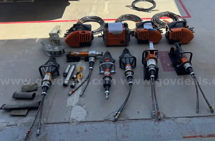 Hydraulic Vehicle Extrication Equipment | GovDeals