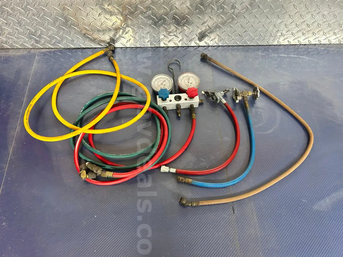 SNAP ON - Snap-On A/C Gauge Set – R12 Refrigerant with Extra-Long Hoses ...