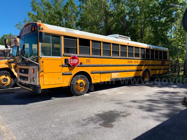 2014 Thomas School Bus EFX | AllSurplus