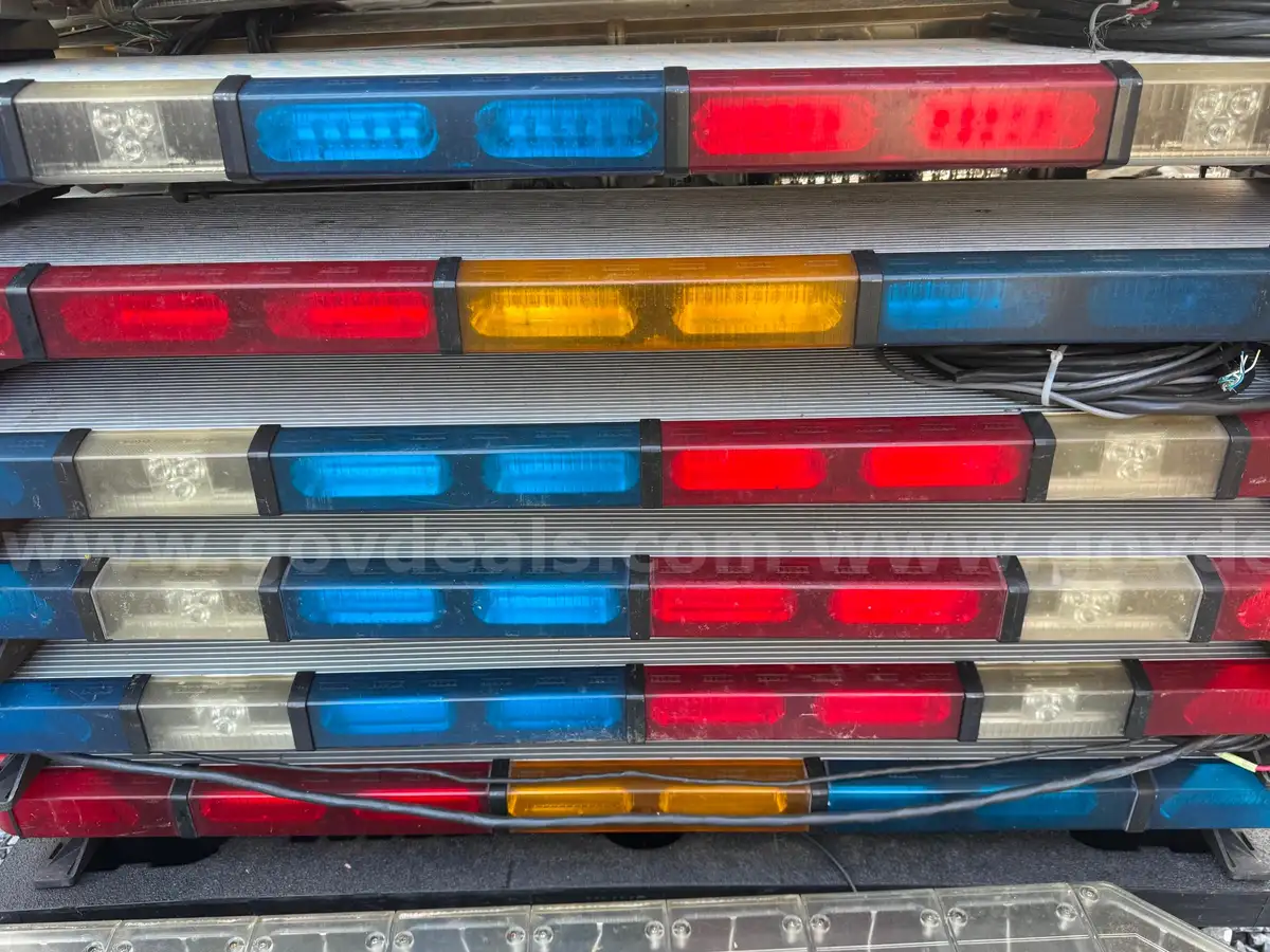 ONE WHELEN LIBERTY LIGHTBAR 48” RED/BLUE/AMBER/WHITE | AllSurplus