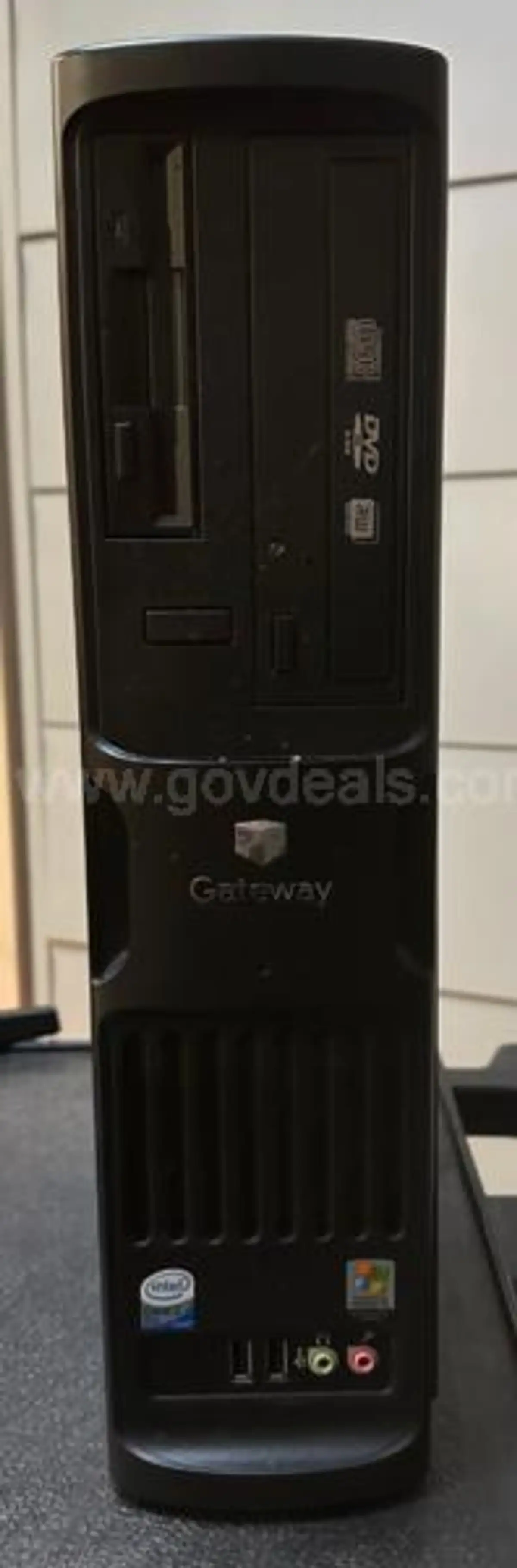 Windows XP Professional Gateway-Worked when taken out of service | GovDeals