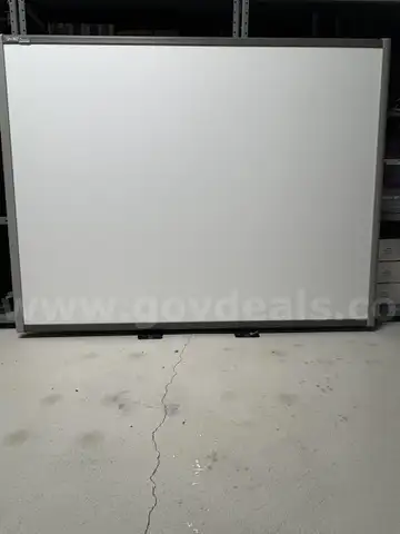 Lot of 7 SMART Board SB680 Interactive Whiteboards | AllSurplus