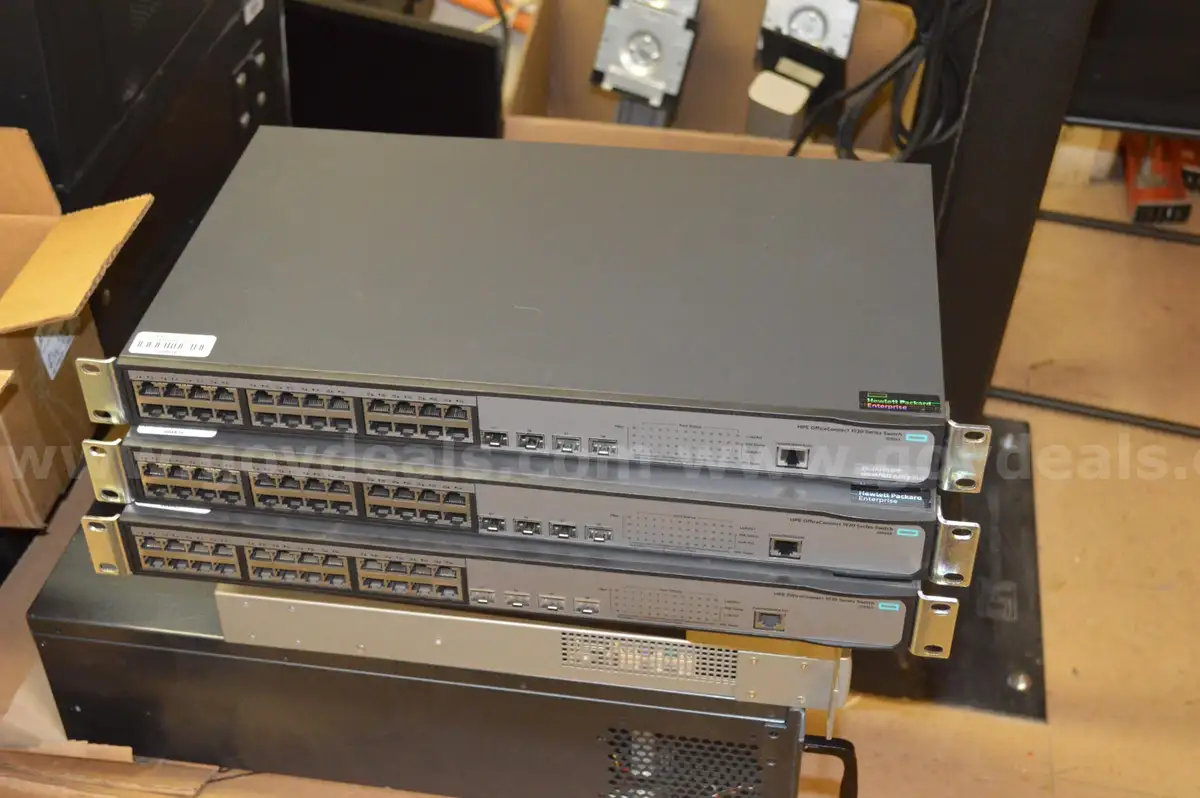 Group of Network Switches (6) | GovDeals