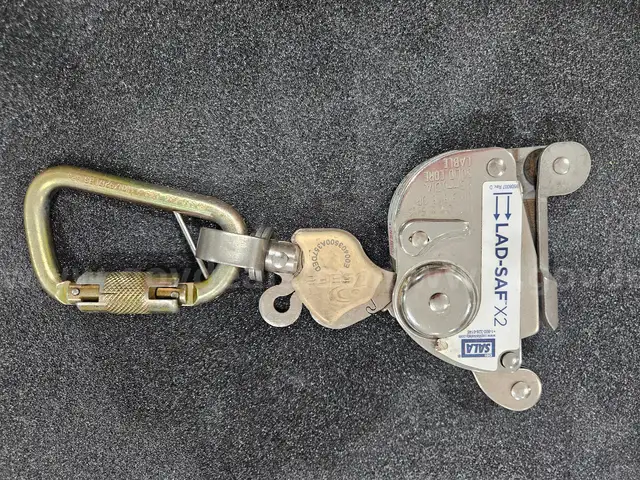 Lot of (2) DBI-SALA Lad-Saf™ X3 Rope Grab w/ Shock Absorber & Steel ...